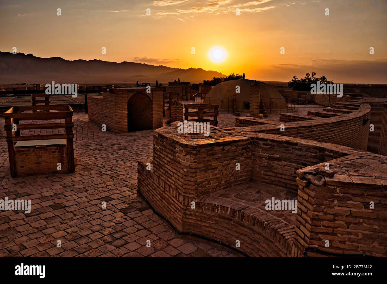 Caravanserai iran hi-res stock photography and images - Alamy