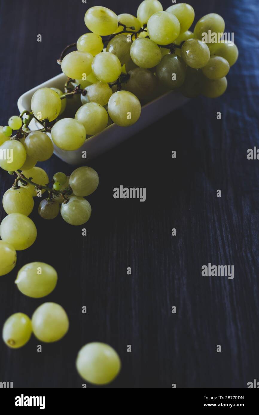 Grapes grapevine on wooden hi-res stock photography and images - Alamy