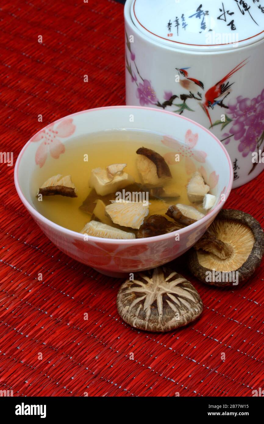Shiitake tea hi-res stock photography and images - Alamy