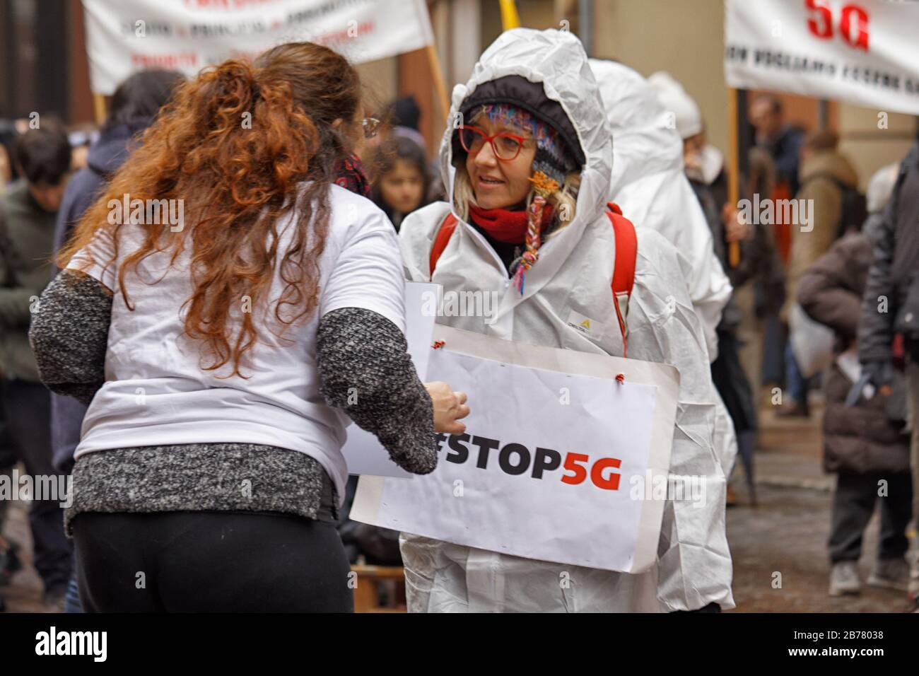 5g protest hi-res stock photography and images - Alamy