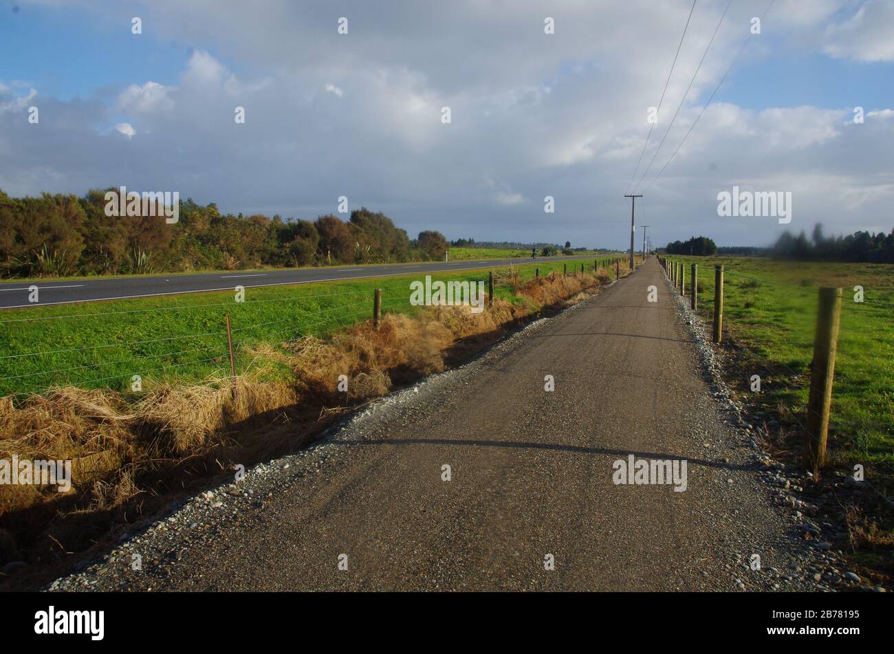 State Highway 73 alternative Te Araroa Trail route. South Island. New ...