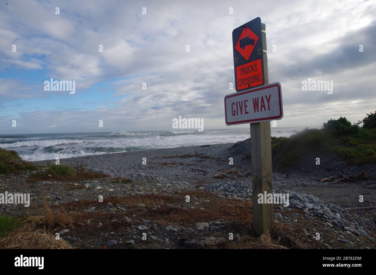 State Highway 73 alternative Te Araroa Trail route. South Island. New ...