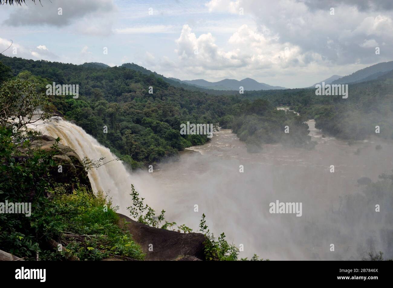 Beauty of athirapally hi-res stock photography and images - Alamy
