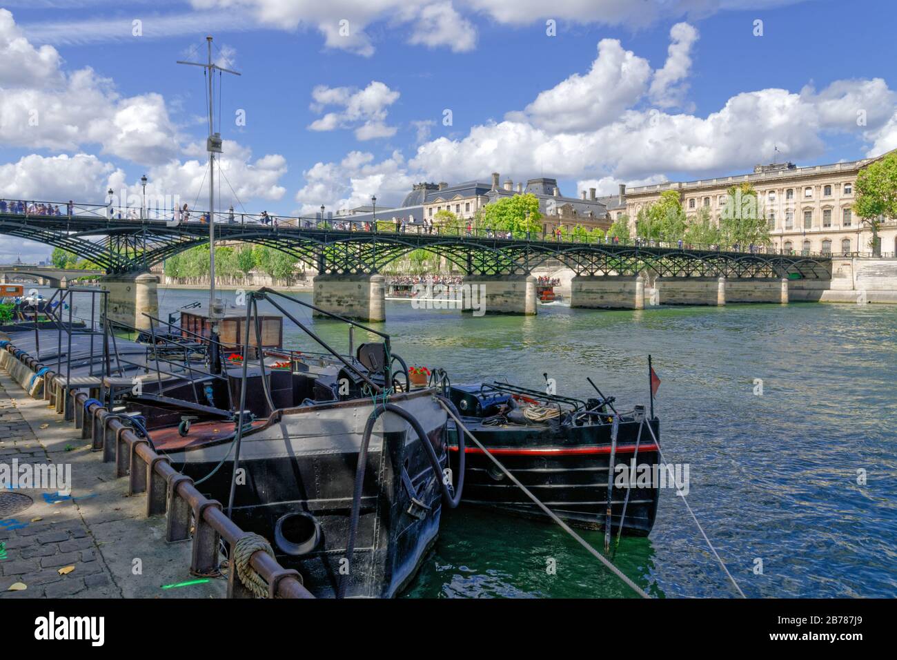 Bridge in Paris Stock Photo - Alamy