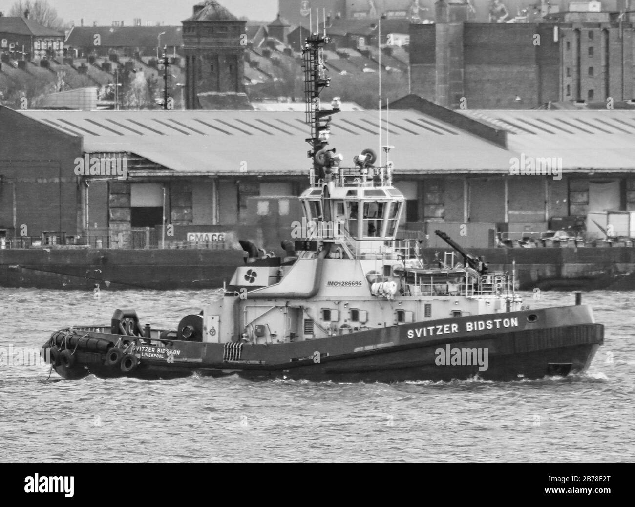 Wirral,uk Boats on the River Mersey credit Ian Fairbrother/Alamy Stock ...
