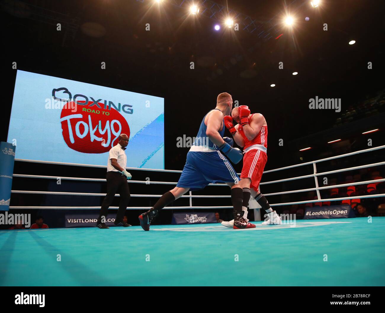 General action from the Men's Super Heavy Weight during day one of the ...