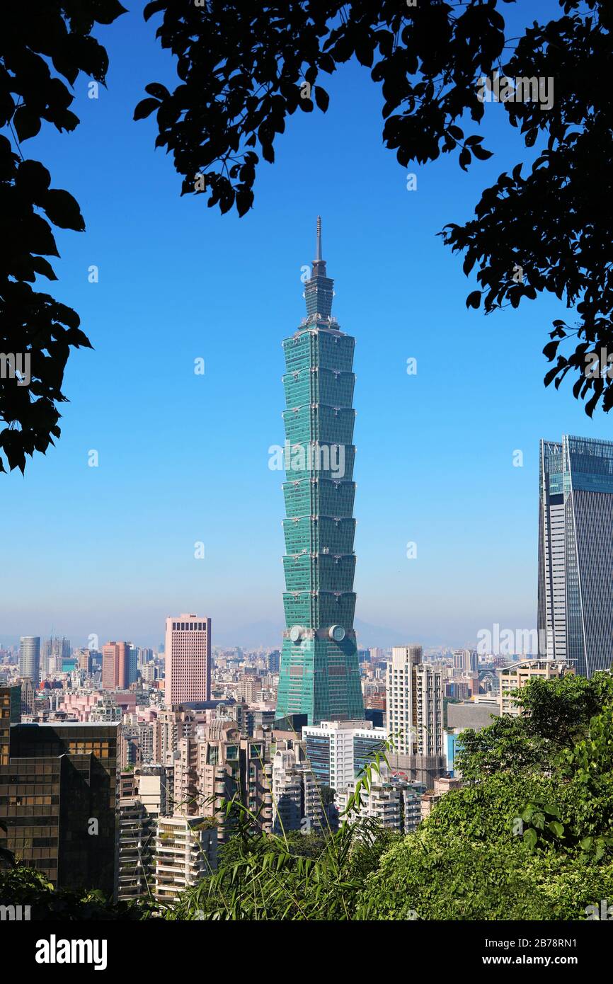 Taipei 101 skyscraper in Xinyi District, Taipei, Taiwan Stock Photo - Alamy