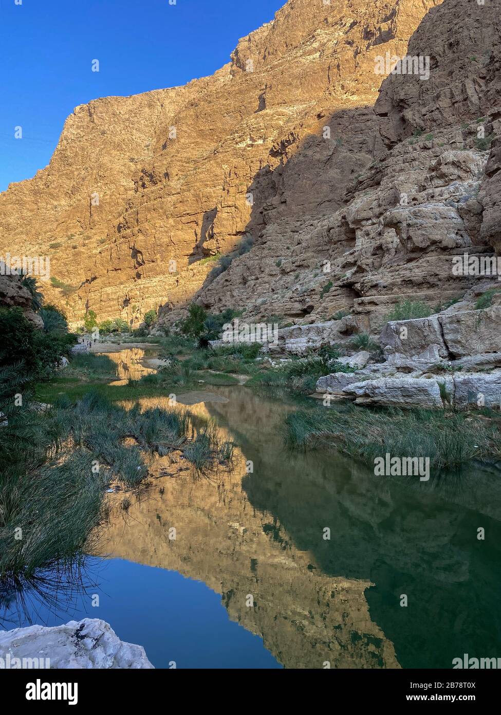 Oman cliffs gorge water hi-res stock photography and images - Alamy