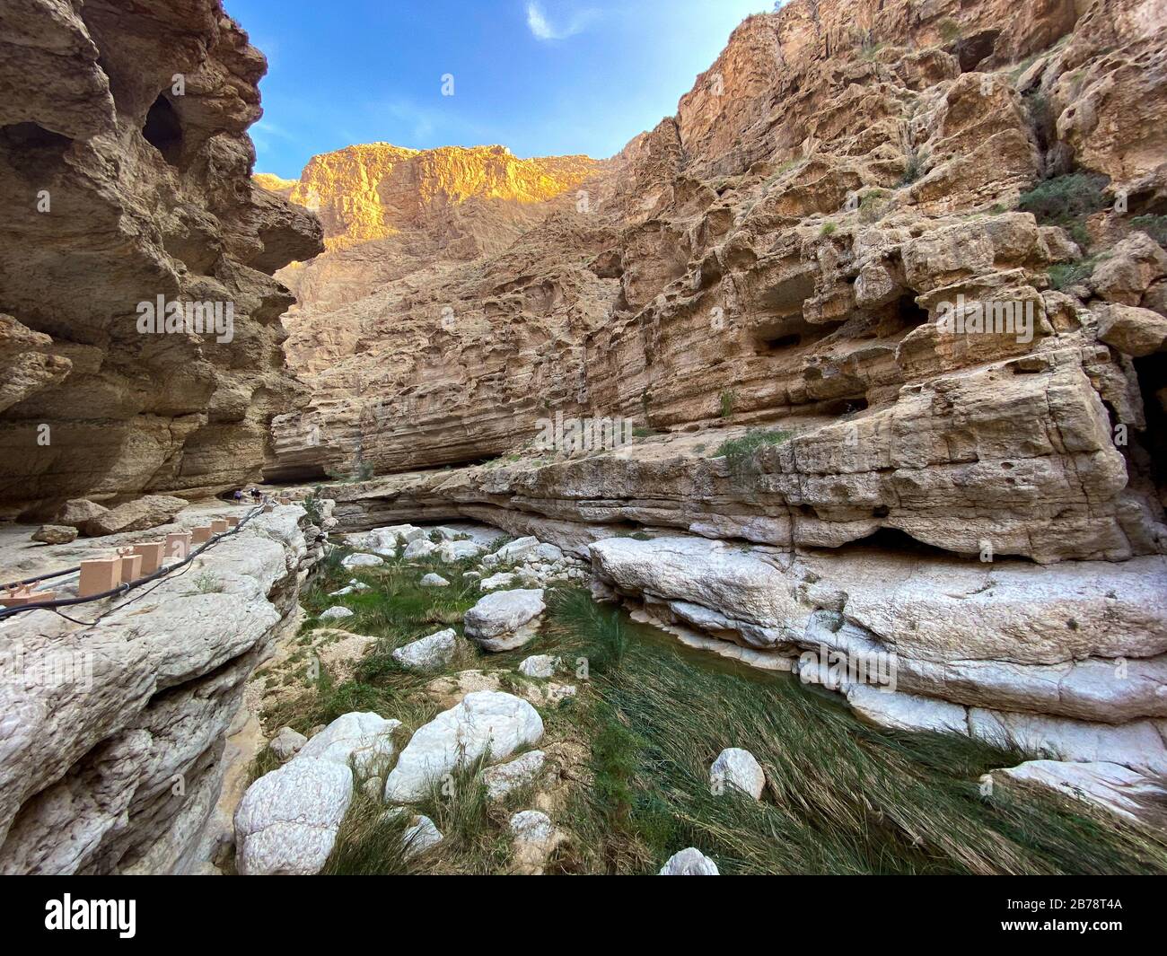 Oman Cliffs Gorge Water High Resolution Stock Photography and Images ...