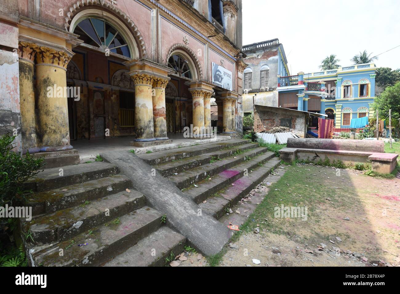 Entrance and doorsteps of Kachari Bari or Courthouse of the Roy family ...