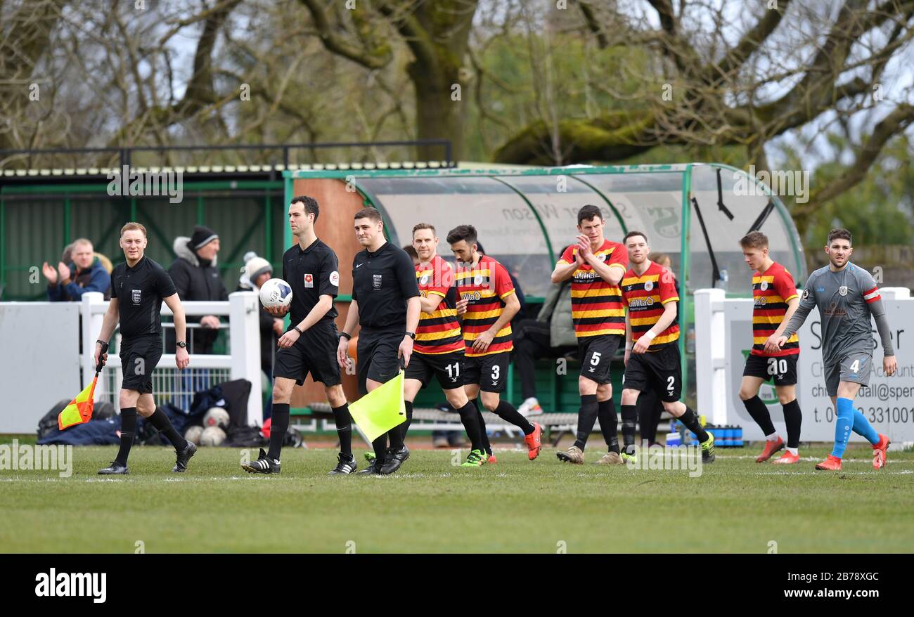 Bradford park avenue v curzon ashton hi-res stock photography and ...