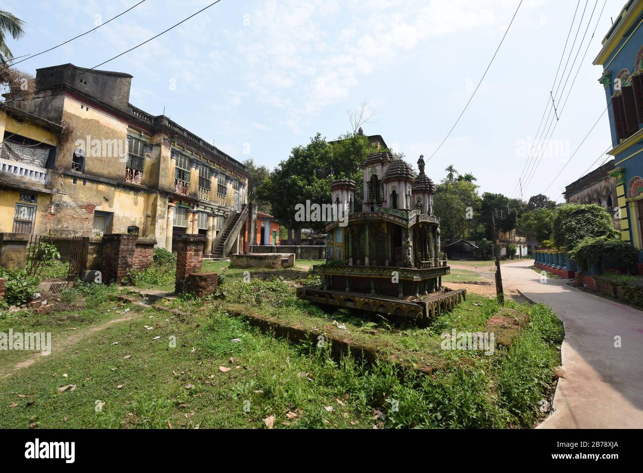 The complex consists of Barochala or Twelve Roofed Damodar Mandir with ...