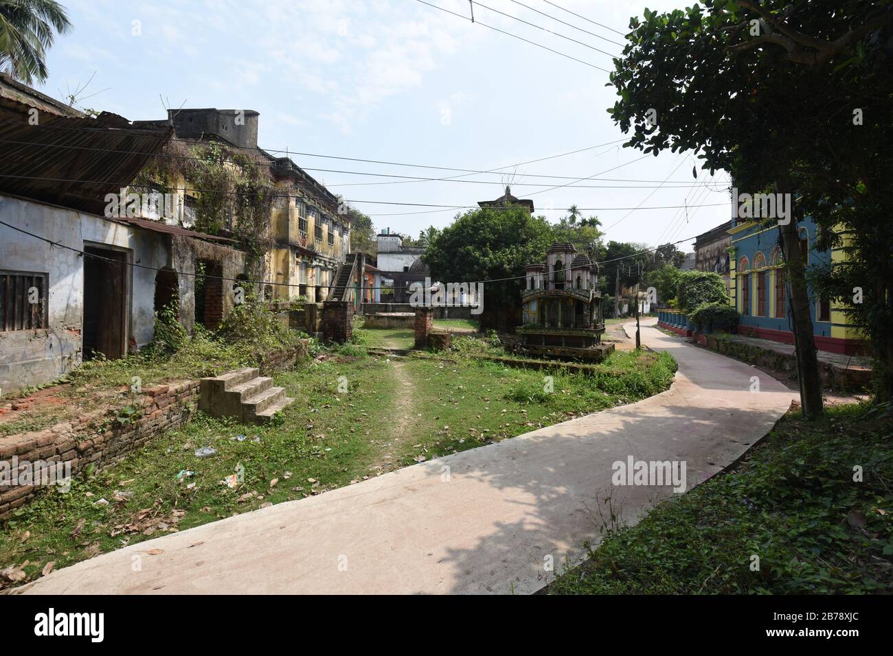 The complex consists of Barochala or Twelve Roofed Damodar Mandir with ...