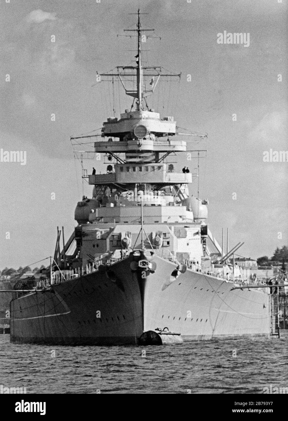 Battleship tirpitz hi-res stock photography and images - Alamy