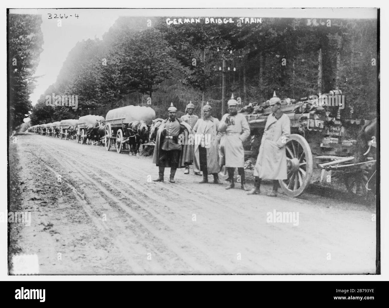 German bridge hi-res stock photography and images - Alamy