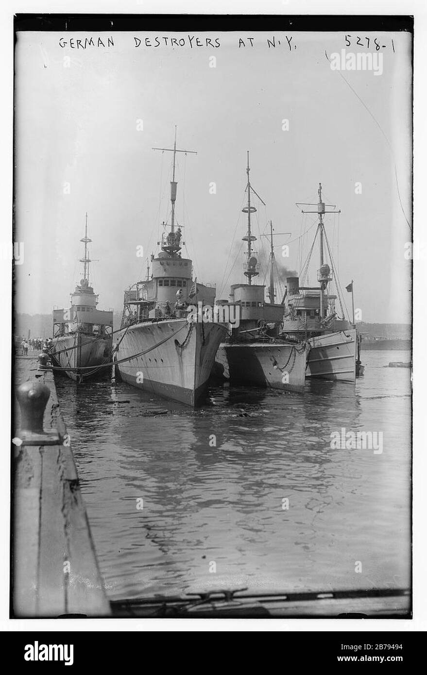 German n Black and White Stock Photos & Images - Alamy