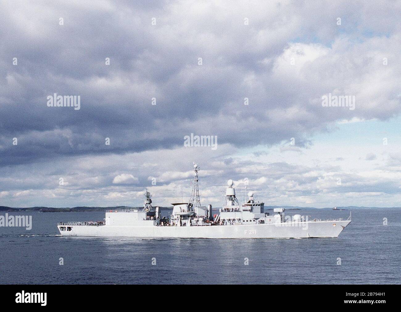 German frigate Köln (F211) underway during NATO exercise Northern ...