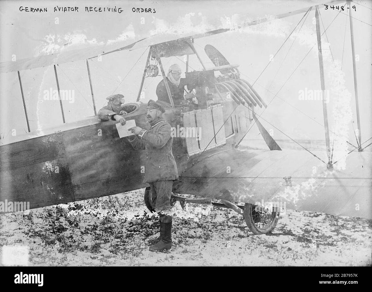 Recon plane Black and White Stock Photos & Images - Alamy