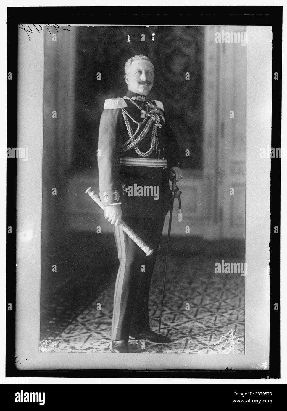 German royal family hi-res stock photography and images - Alamy