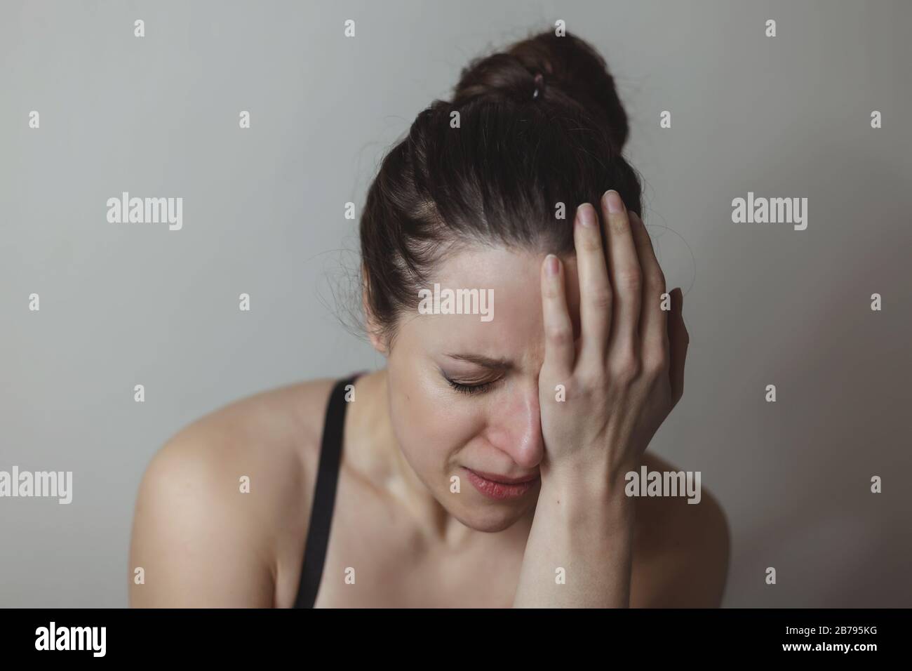 Woman crying mascara hi-res stock photography and images - Alamy