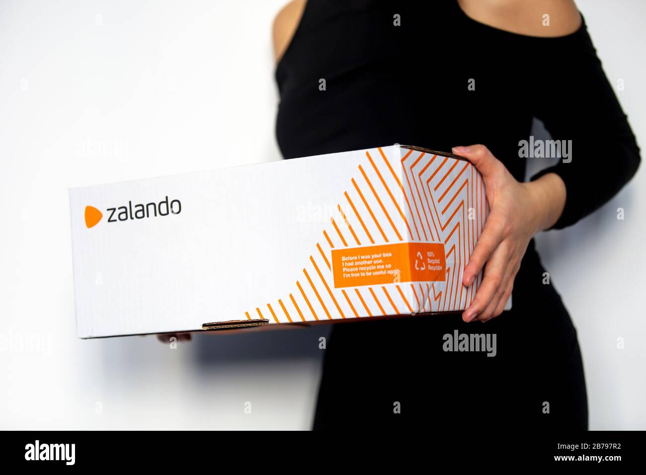 Zalando delivery hi-res stock photography and images - Alamy