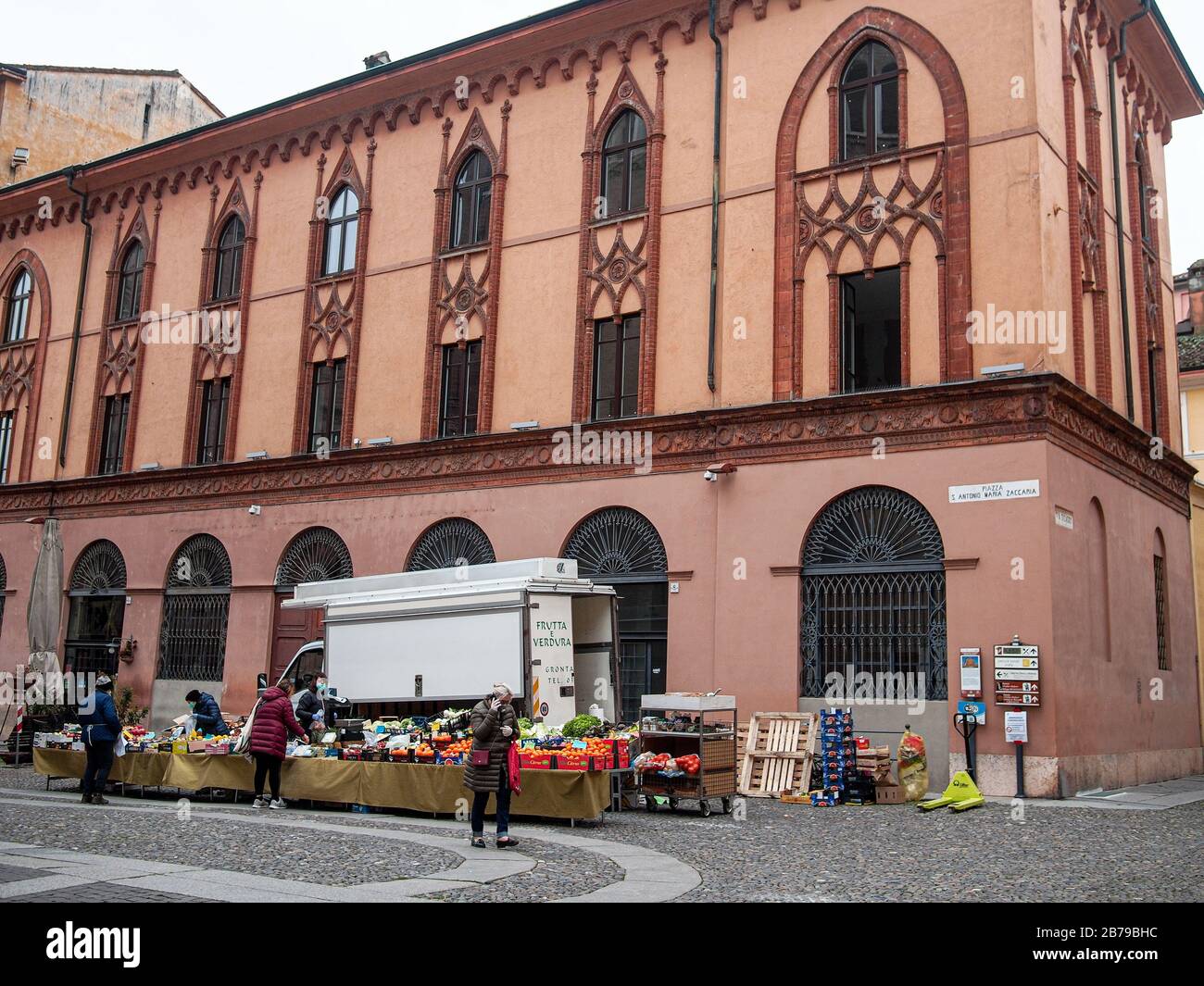 Everydaylife during covid-19 pandemy Stock Photo - Alamy