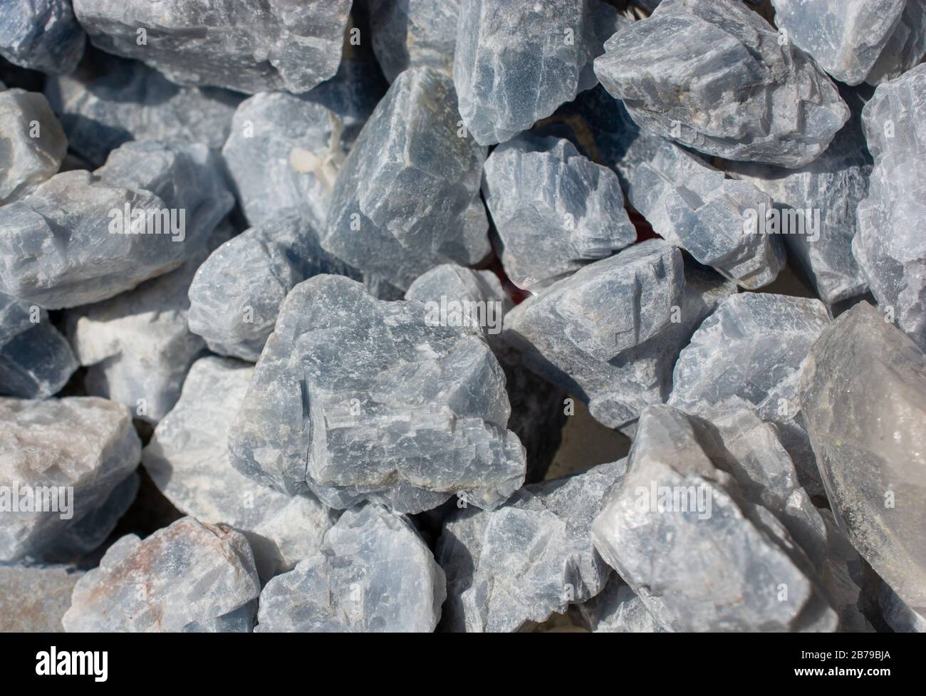 Blue celestite isolated hi-res stock photography and images - Alamy