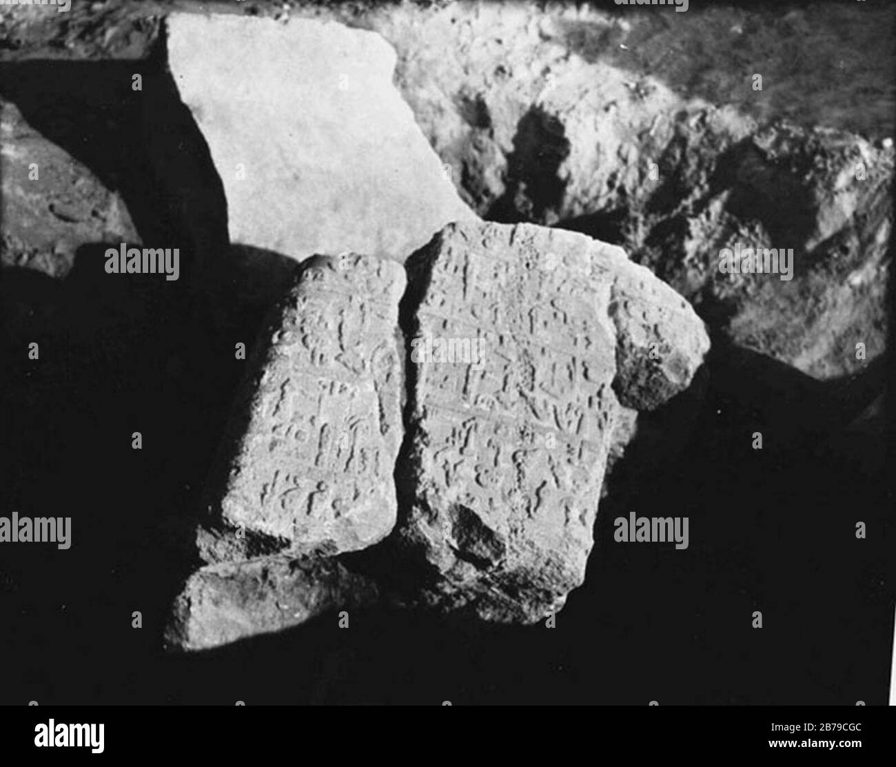 Gertrude Bell. Tell Ahmar Hittite inscriptions (J 133 Stock Photo - Alamy