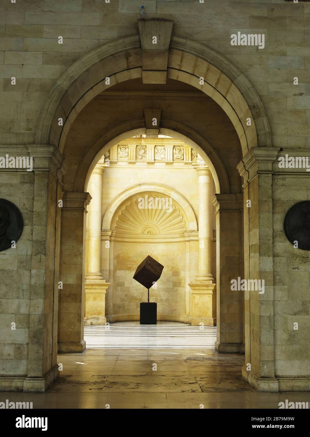 Arched entrance hi-res stock photography and images - Alamy
