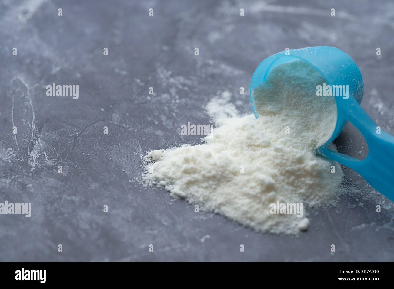 Scoop baby milk hi-res stock photography and images - Alamy