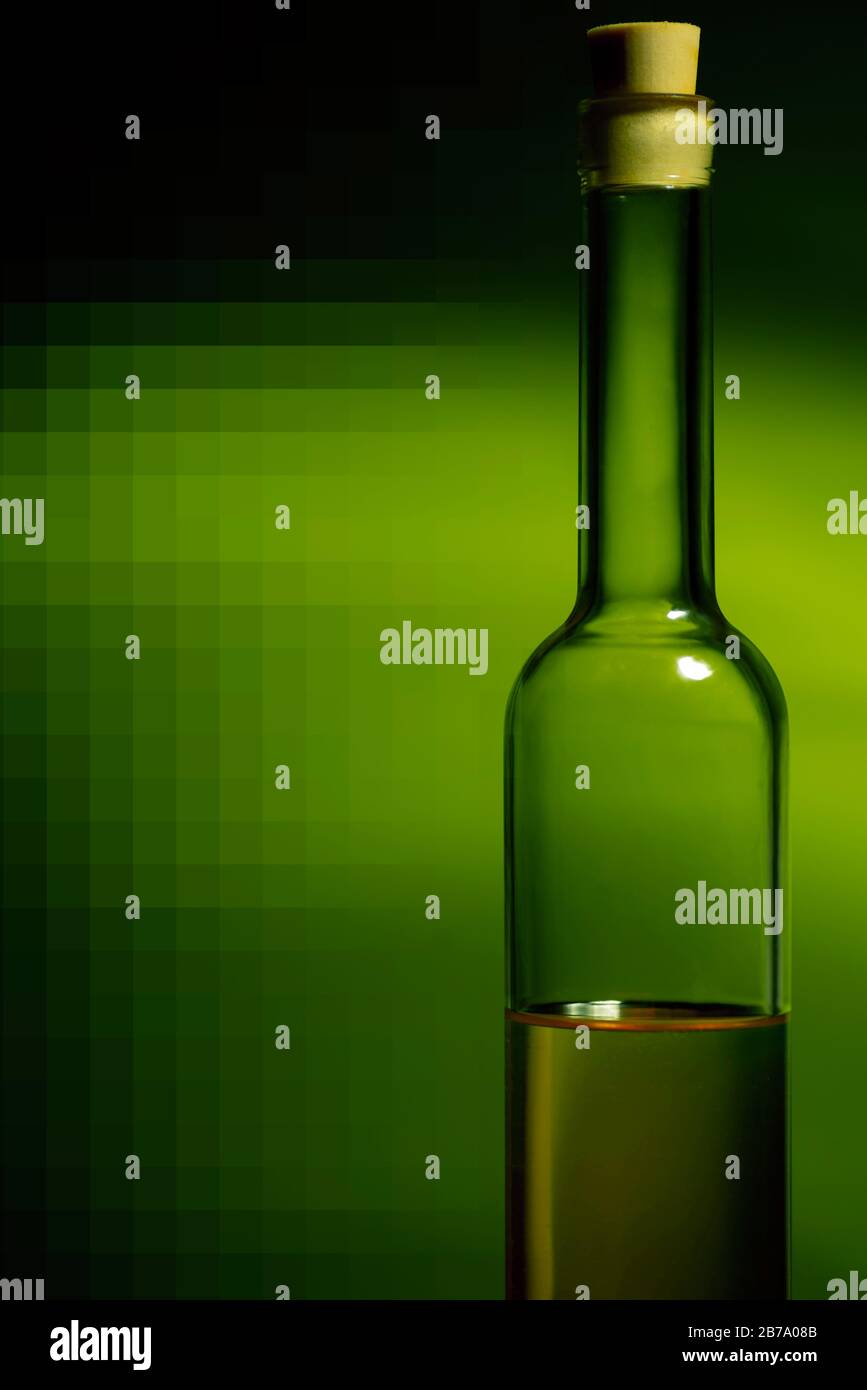 Vintage green glass bottles hi-res stock photography and images - Alamy