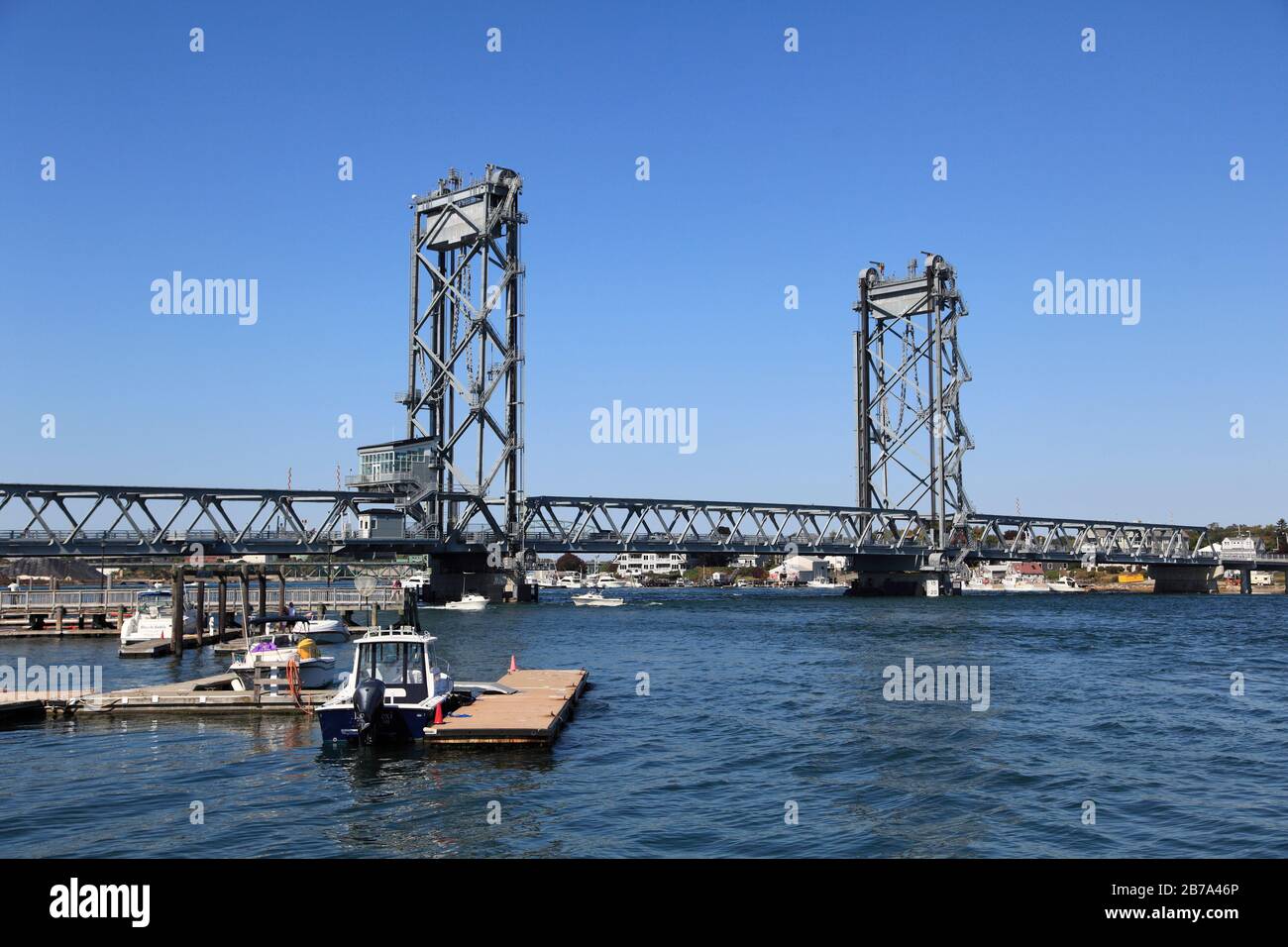 World war i memorial bridge hi-res stock photography and images - Alamy