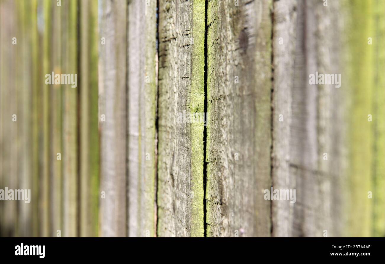 Parallel wooden fences hi-res stock photography and images - Alamy