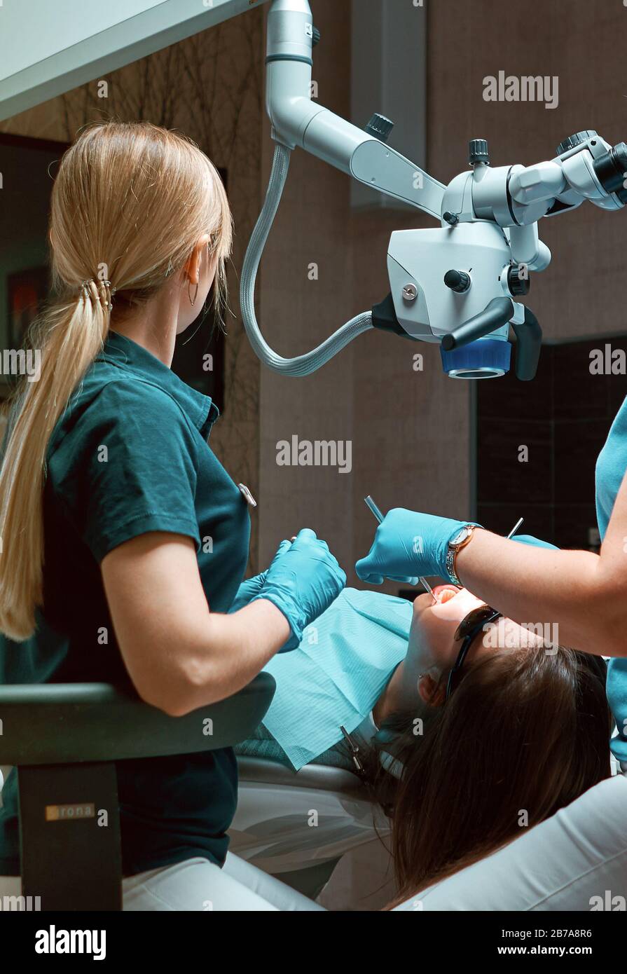 working in the dentist 's office Stock Photo - Alamy