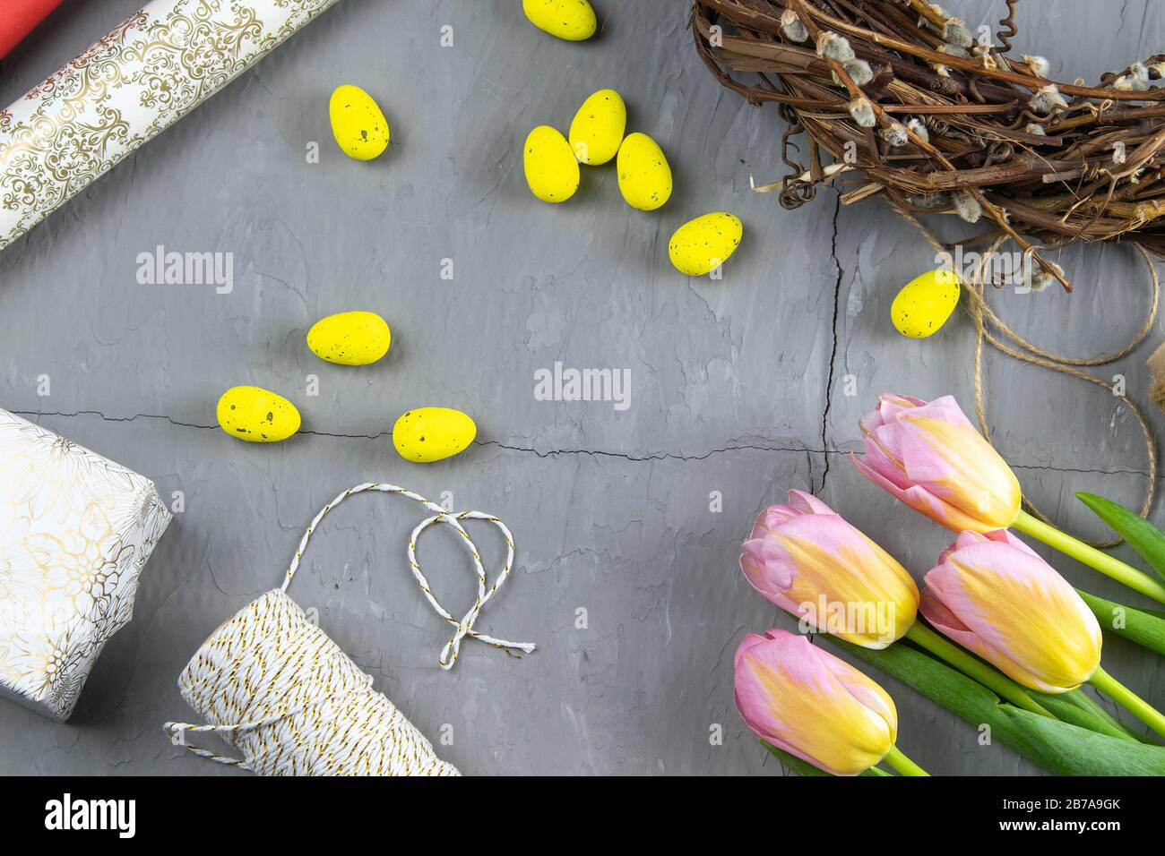 Adhesive threads hi-res stock photography and images - Alamy