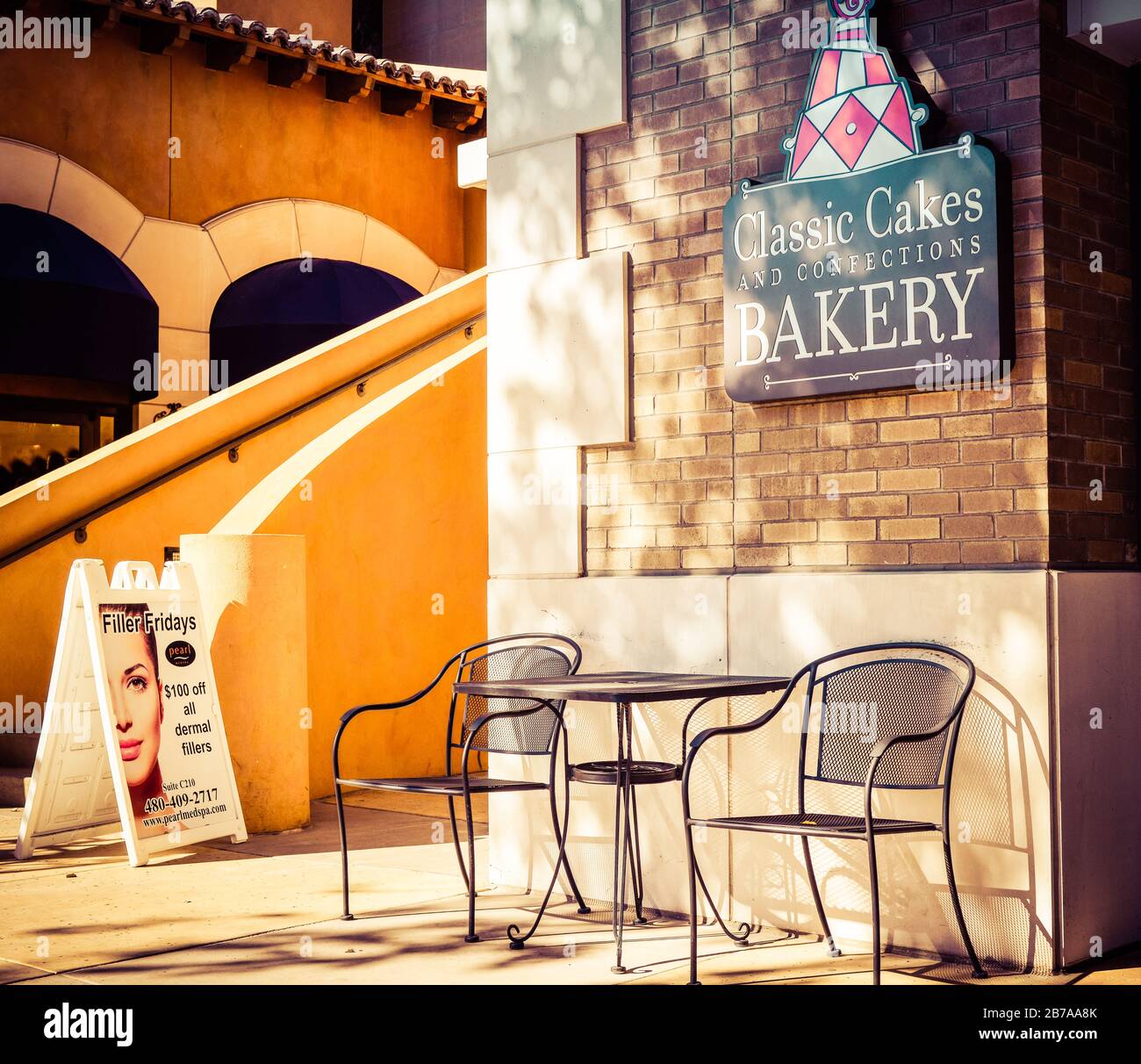 Confections bakery hi-res stock photography and images - Alamy