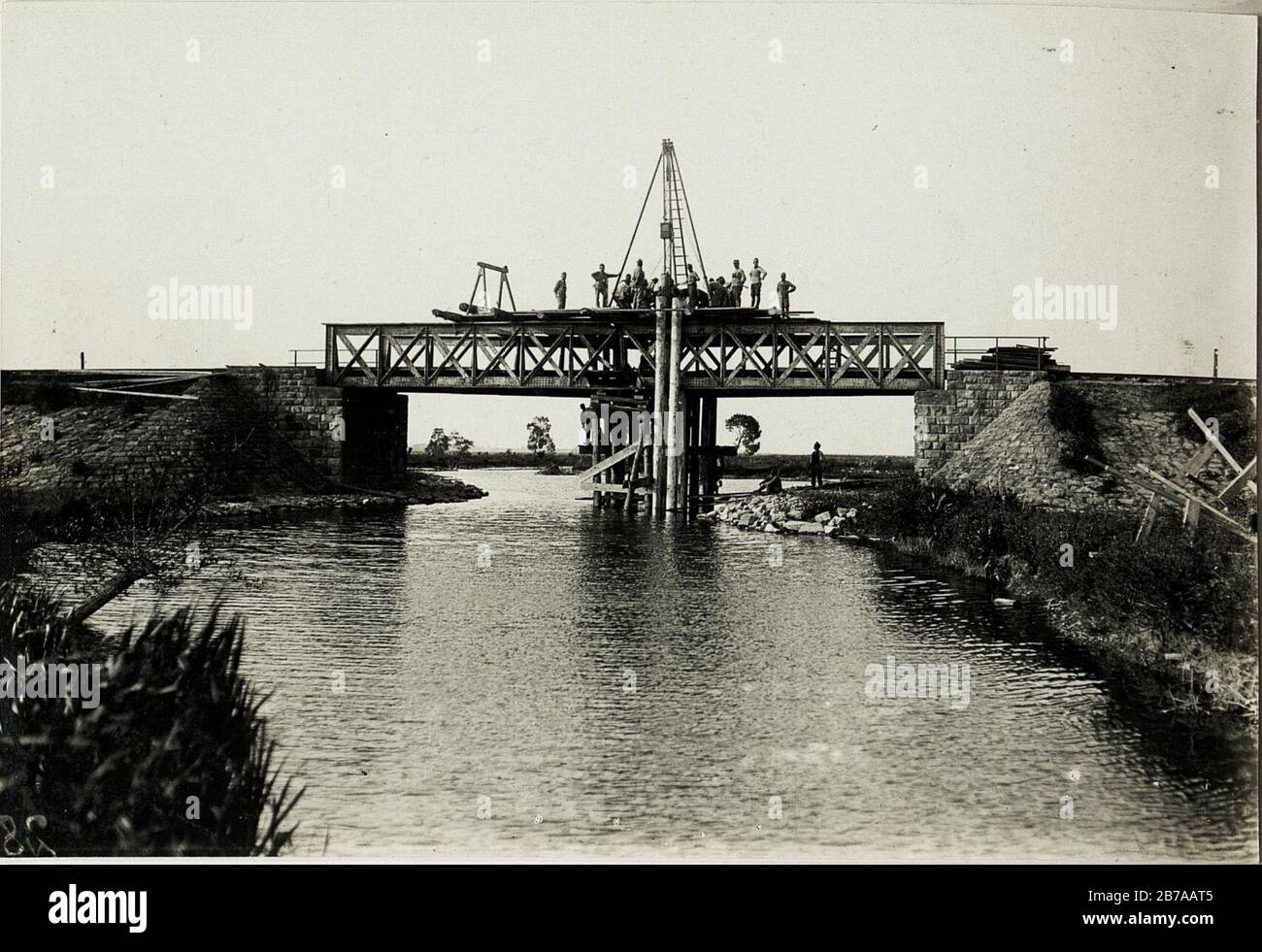 Gesprengte Brücke bei Stryj. (Strecke Chodorow Stock Photo - Alamy