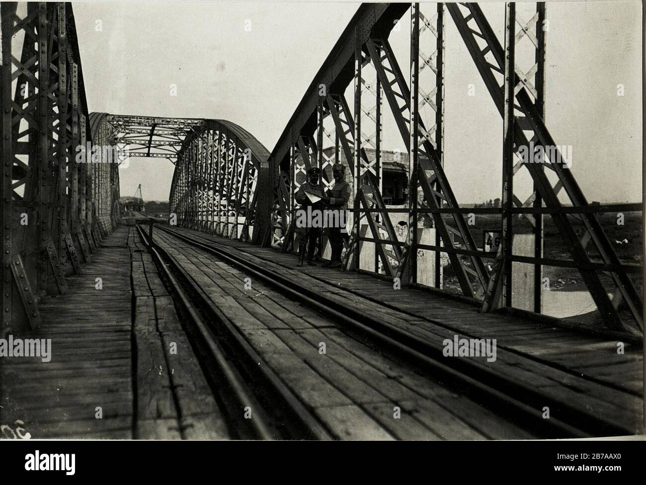 Gesprengte Brücke bei Stryj. (Strecke Chodorow Stock Photo - Alamy