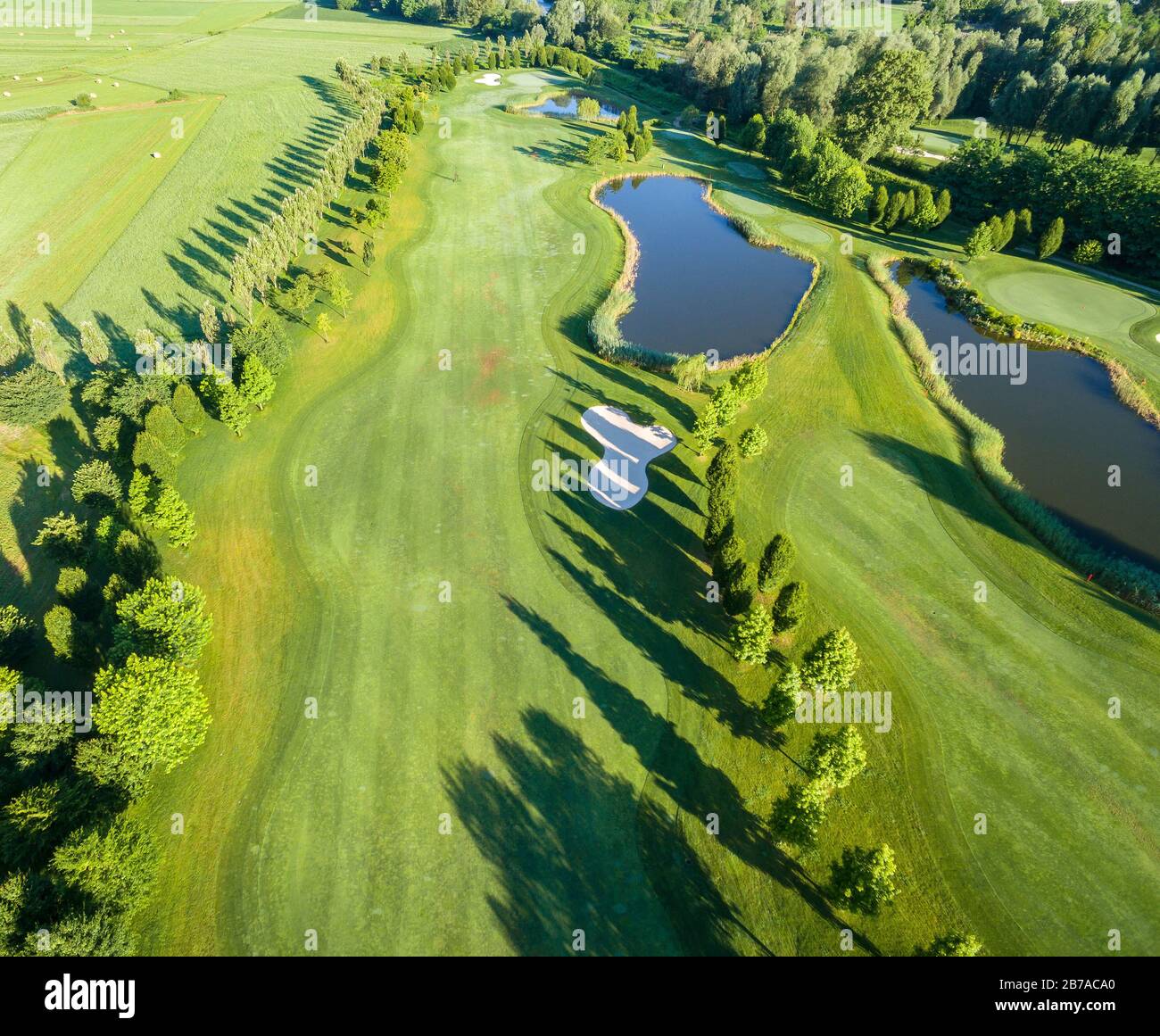 Aerial view golf course ponds hi-res stock photography and images - Alamy