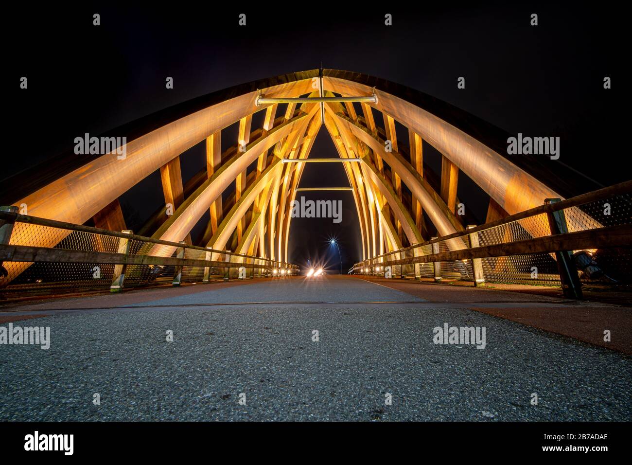 Orthogonal structure hi-res stock photography and images - Alamy