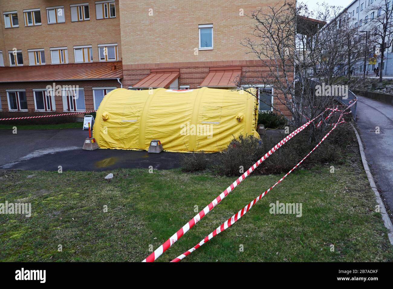 Linkoping, Sweden 20200313 Sampling tent to control patients with ...