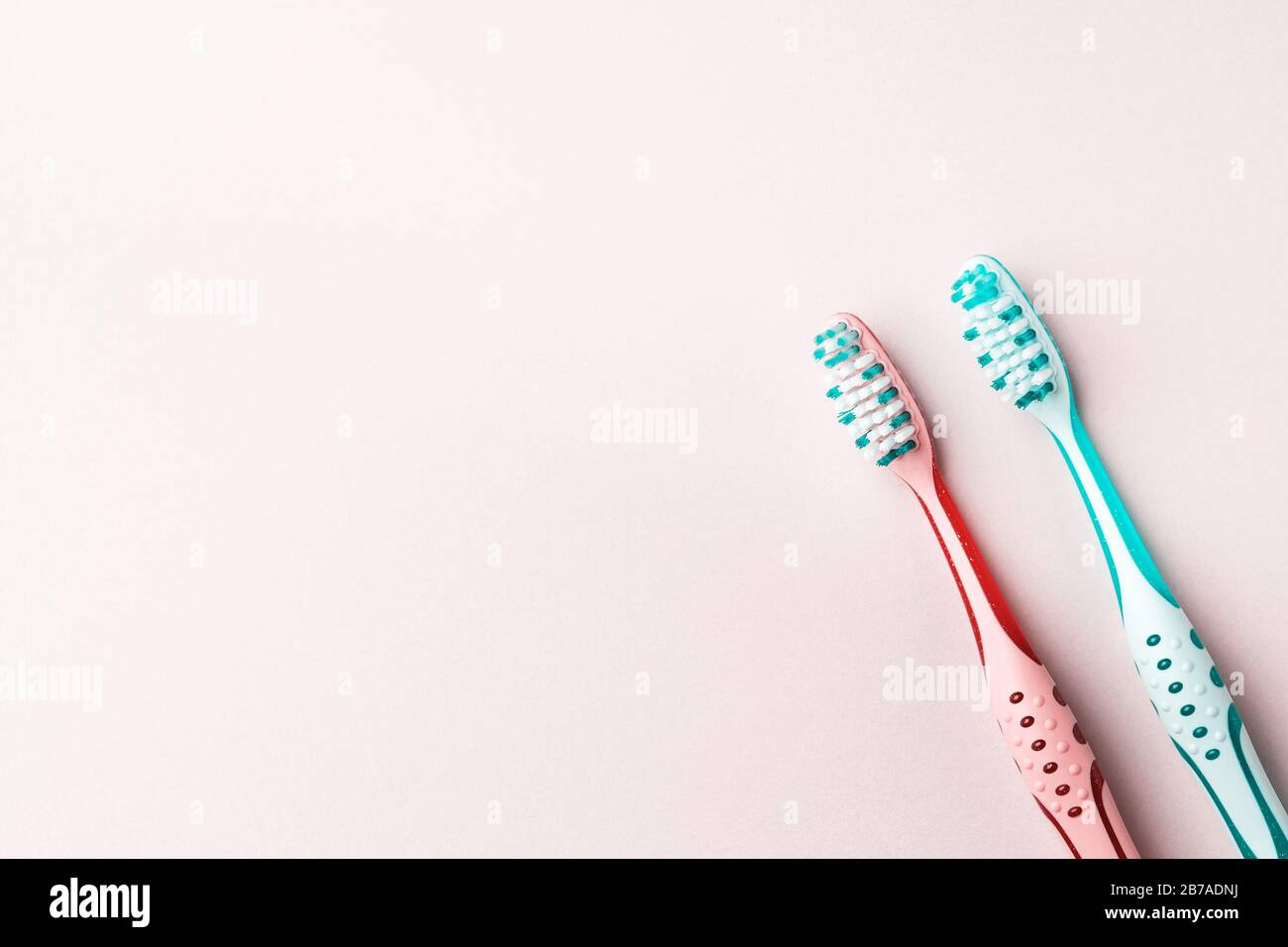 Cleaning teeth family hi-res stock photography and images - Alamy