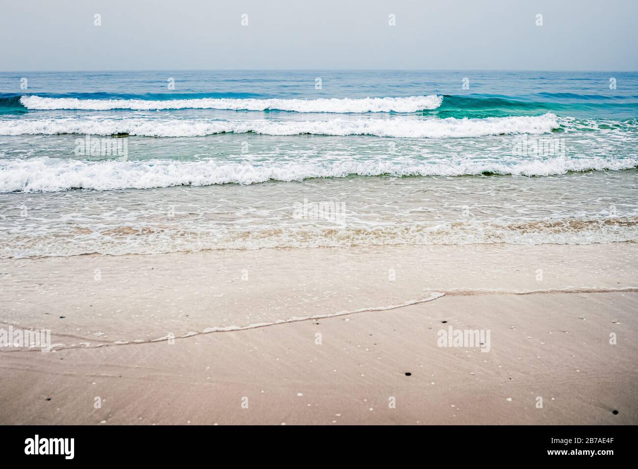 Beautiful sea or ocean horizon, coast view from tropical sand beach ...