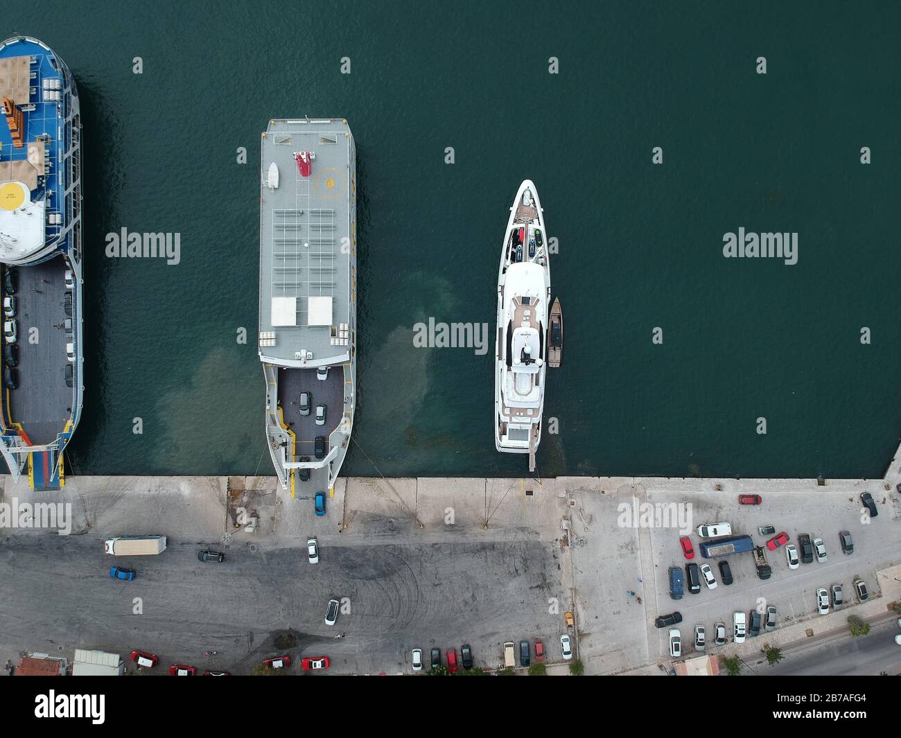 Photos of ferry boats hi-res stock photography and images - Alamy