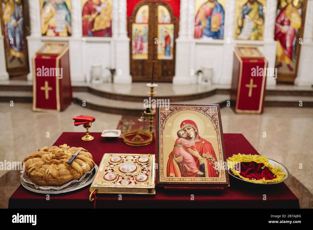 Orthodox Church Wedding Ceremony Stock Photo - Alamy