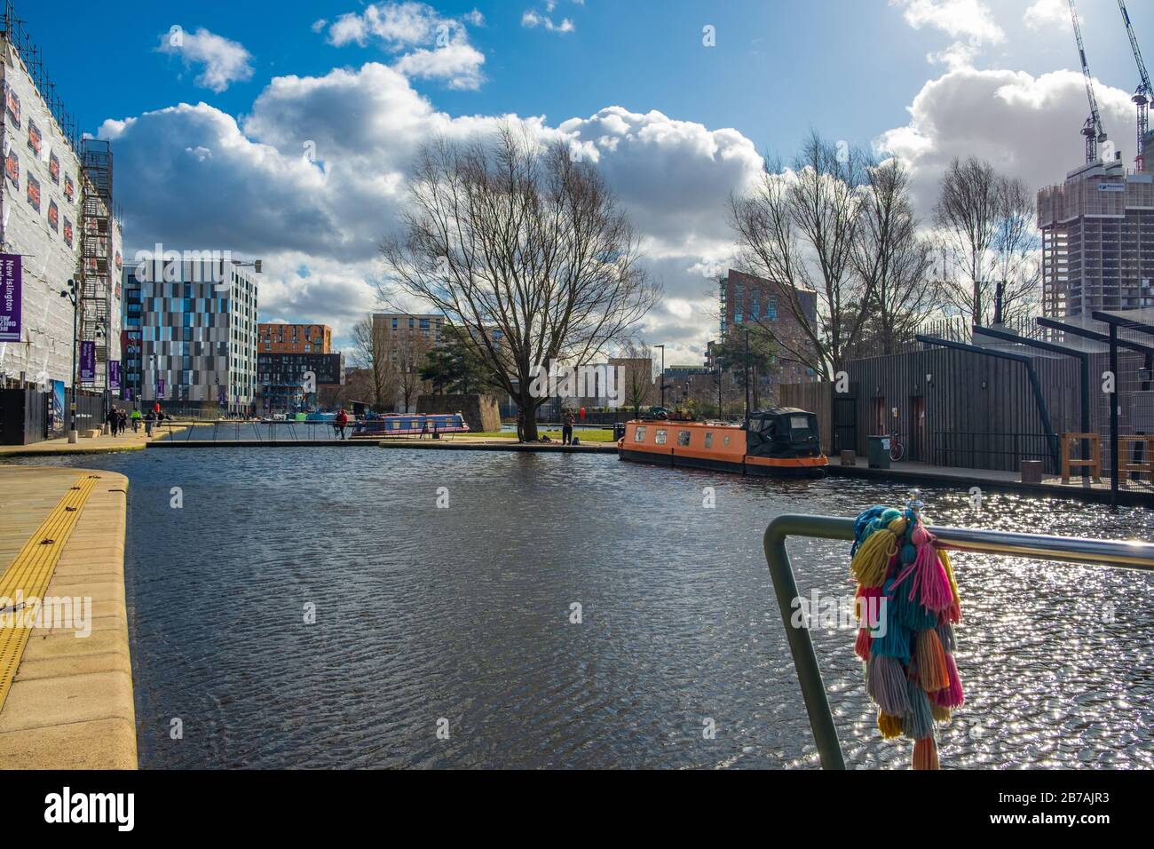 New river walk islington hi-res stock photography and images - Alamy
