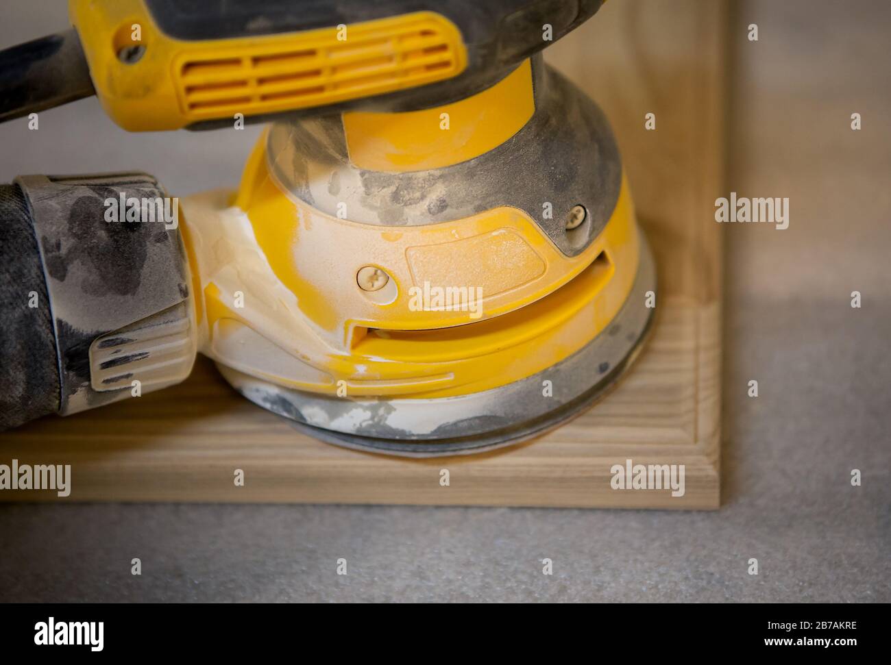 Man polishing wood industrial machine hi-res stock photography and ...
