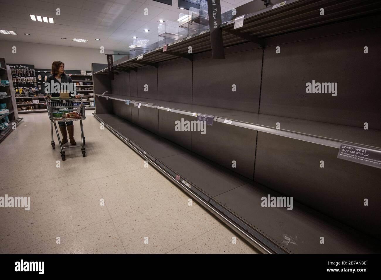 Empty aisles hi-res stock photography and images - Alamy