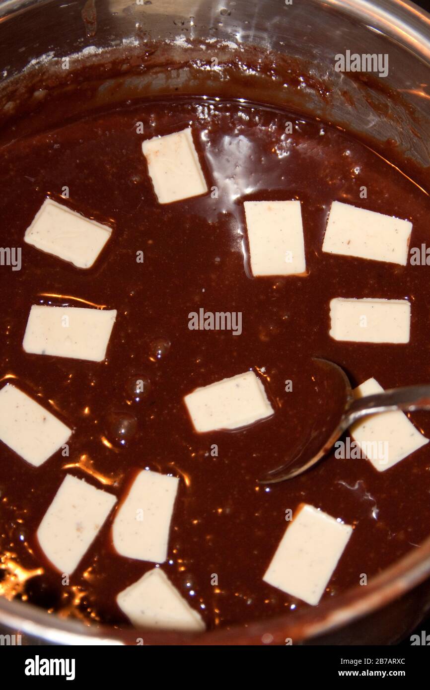 Dropped Cake High Resolution Stock Photography and Images - Alamy