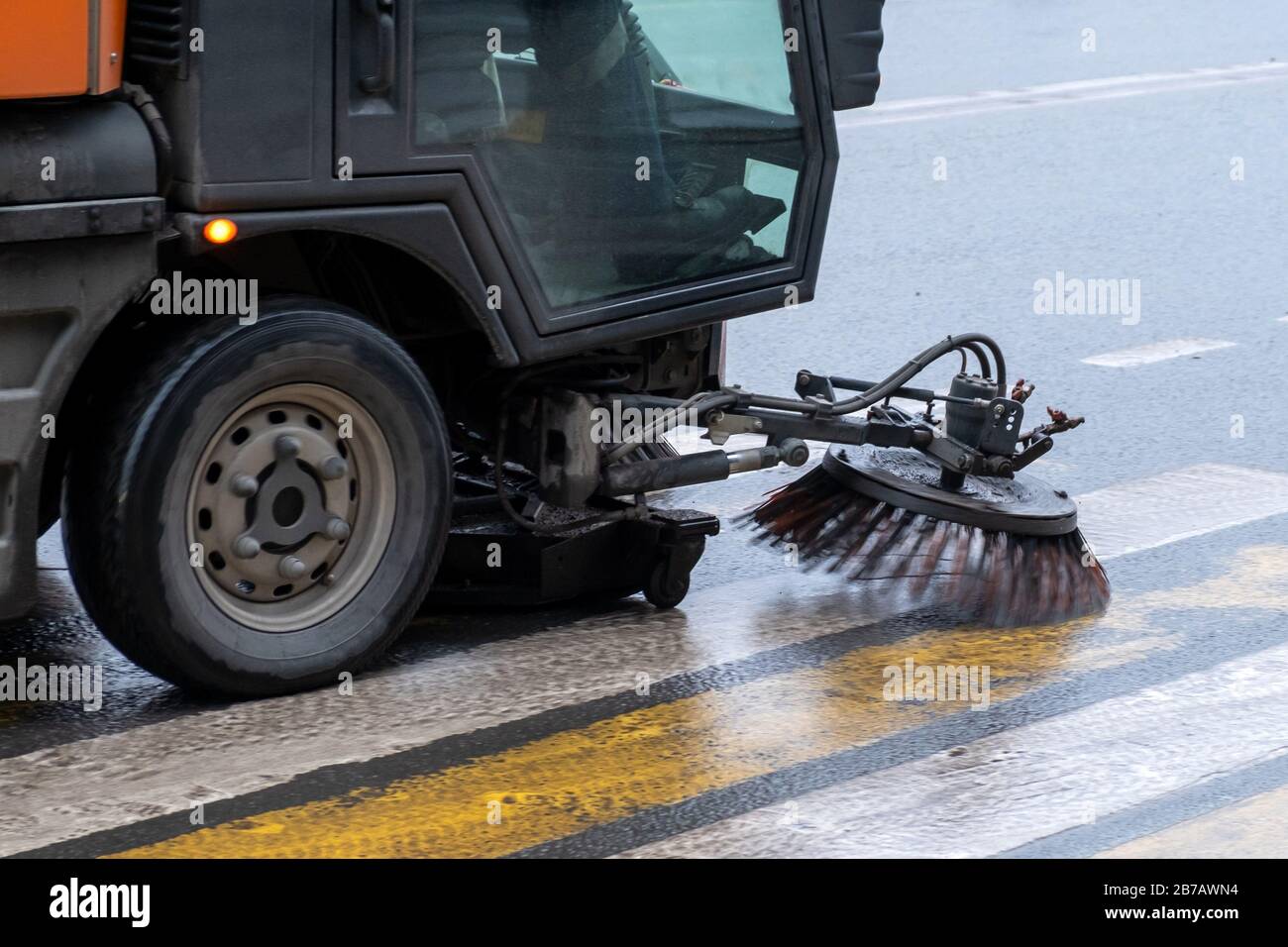 Cleaning rides hi-res stock photography and images - Alamy